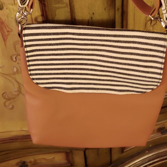 thirty-one | Bags | Thirty One Cross Body Nwot | Poshmark